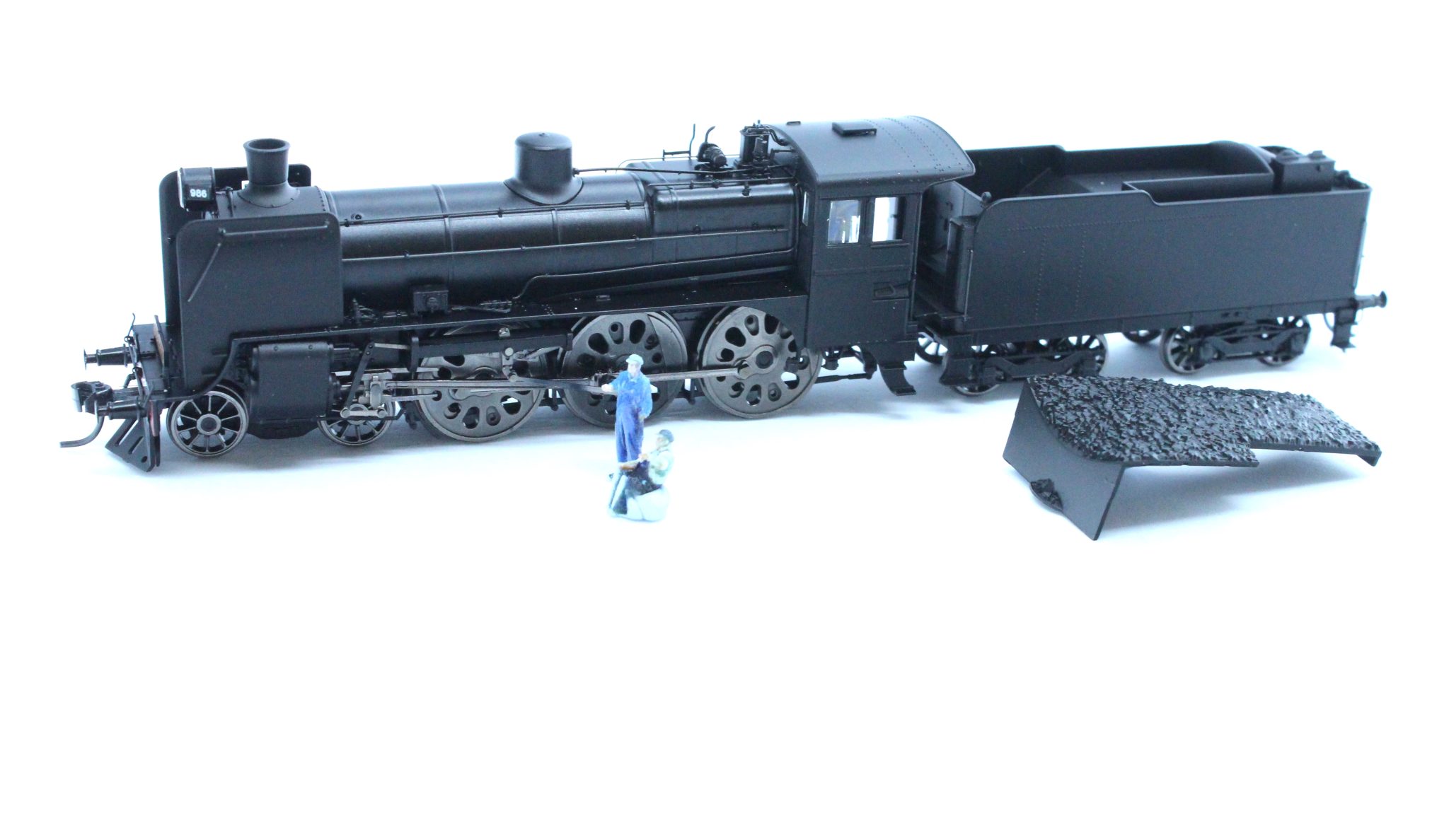 A2 986 as preserved; 12V DC non-sound HO scale VR A2 Class 4-6-0 ...